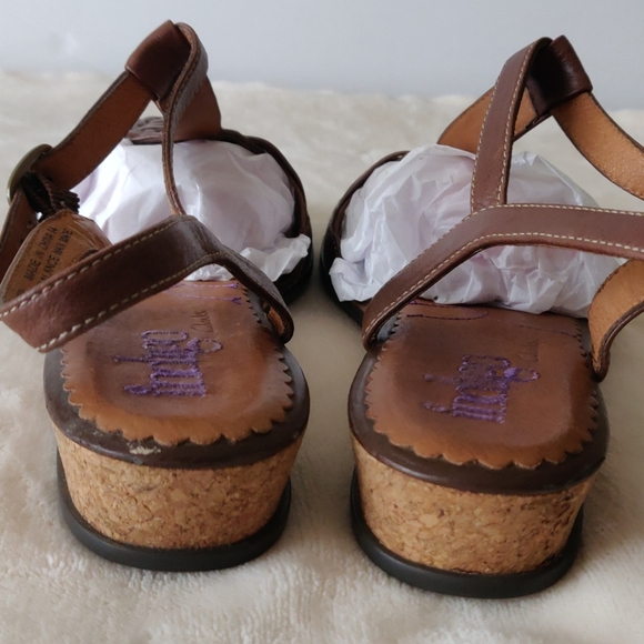 Indigo by Clarks | Shoes | Indigo By Clarks Brown Leather Sandals Sza9m ...